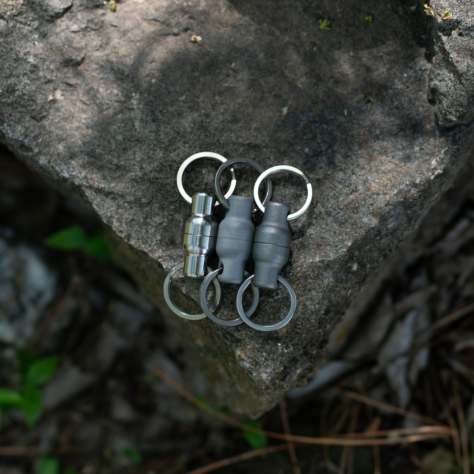 V2 Magnetic Quick Release for everyday carry keys and keychains – Urban ...